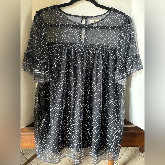Max Studio | Tops | Max Studio Xlarge Short Sleeve Sheer Dots Blouse ...